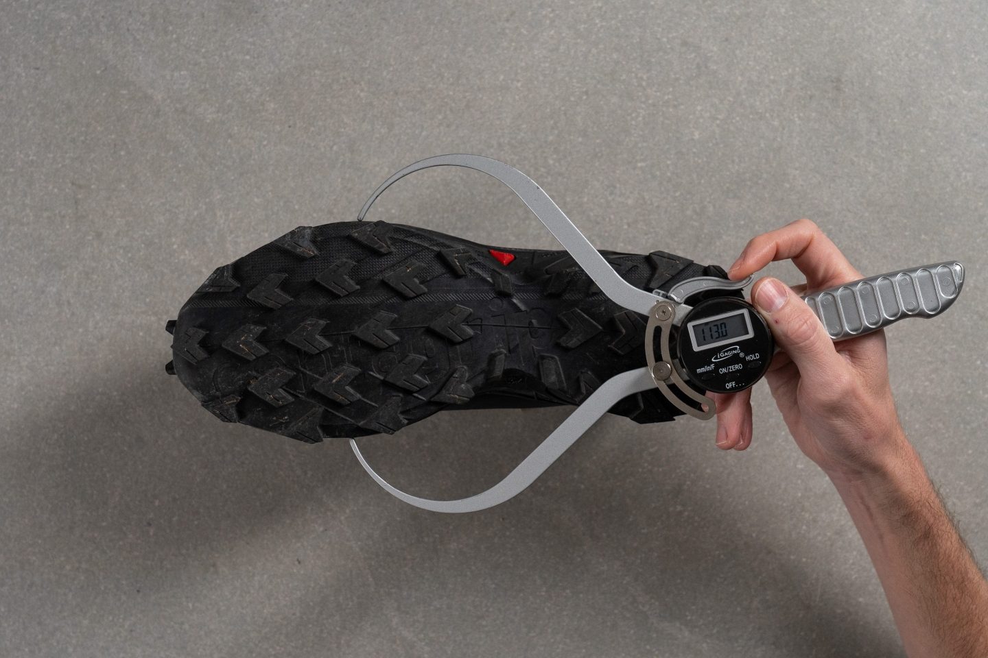Cut in half: Salomon Thundercross Review | RunRepeat