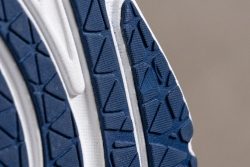 Cut in half: Altra Paradigm 7 Review | RunRepeat