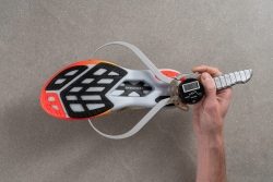 Cut in half: Brooks Hyperion Elite 4 Review (2024) | RunRepeat