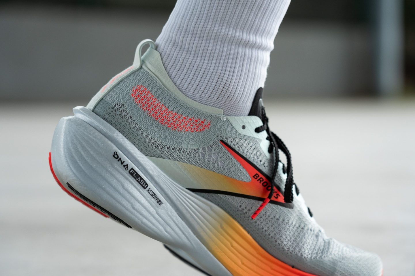 Cut in half: Brooks Hyperion Elite 4 Review (2024) | RunRepeat