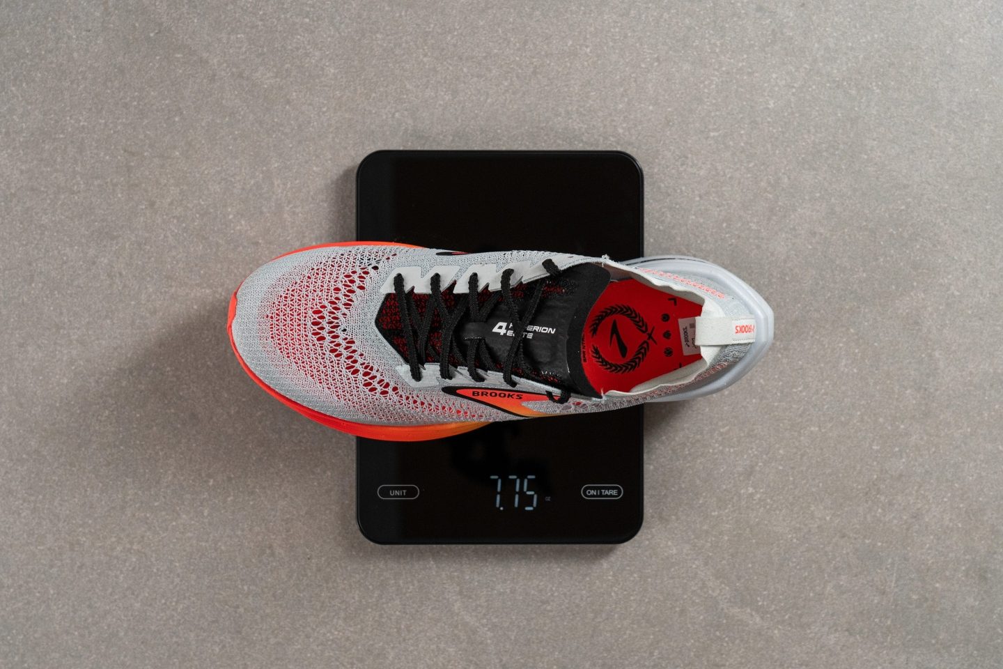 Cut in half: Brooks Hyperion Elite 4 Review (2024) | RunRepeat