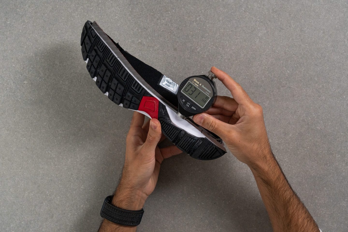Cut in half: Nike Initiator Review | RunRepeat