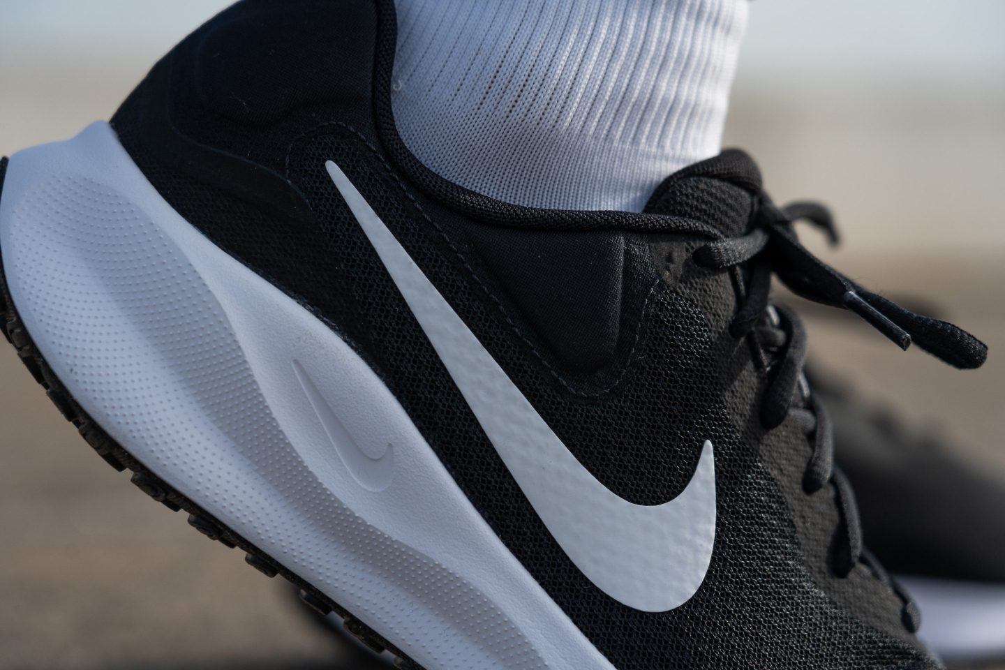 Cut in half: Nike Revolution 7 Review (2024) | RunRepeat