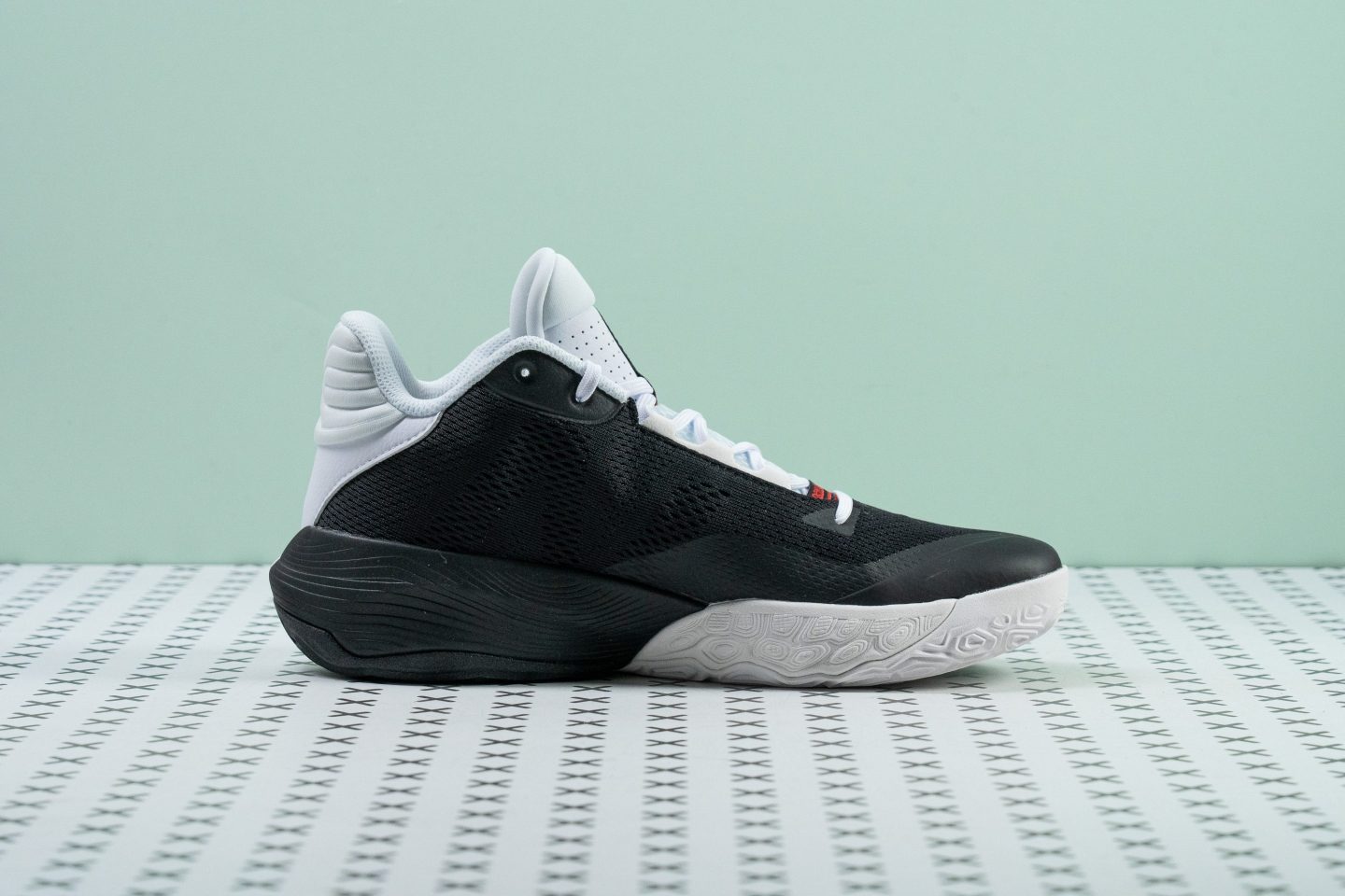 Cut in half: New Balance TWO WXY V4 Review (2024) | RunRepeat