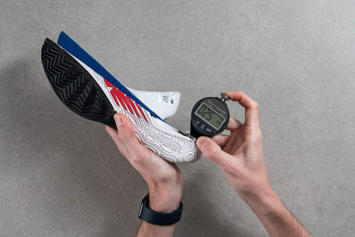 Cut in half: New Balance TWO WXY V4 Review | RunRepeat
