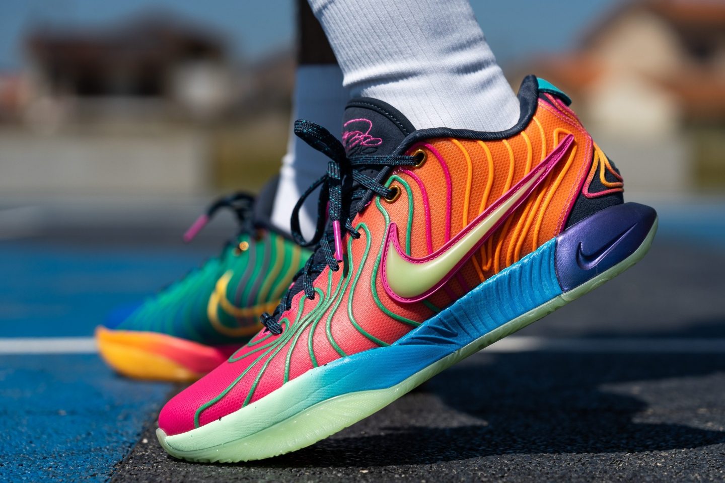 Cut in half: Nike LeBron 21 Review (2024) | RunRepeat