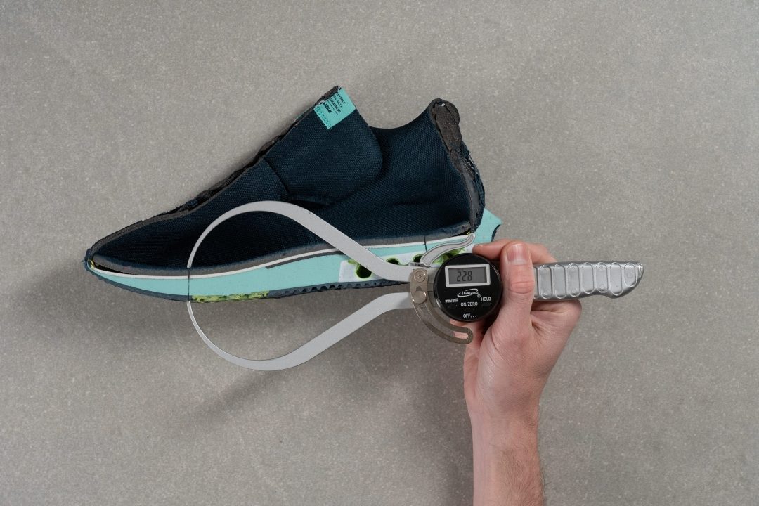 Cortadas por la mitad: Análisis y review de las Nike LeBron Witness 8 ...