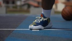 Cut in half: Under Armour Curry 11 Review | RunRepeat