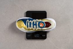 Cut in half: Under Armour Curry 11 Review | RunRepeat