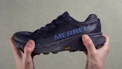 Cut in half: Merrell Agility Peak 5 Review (2024) | RunRepeat