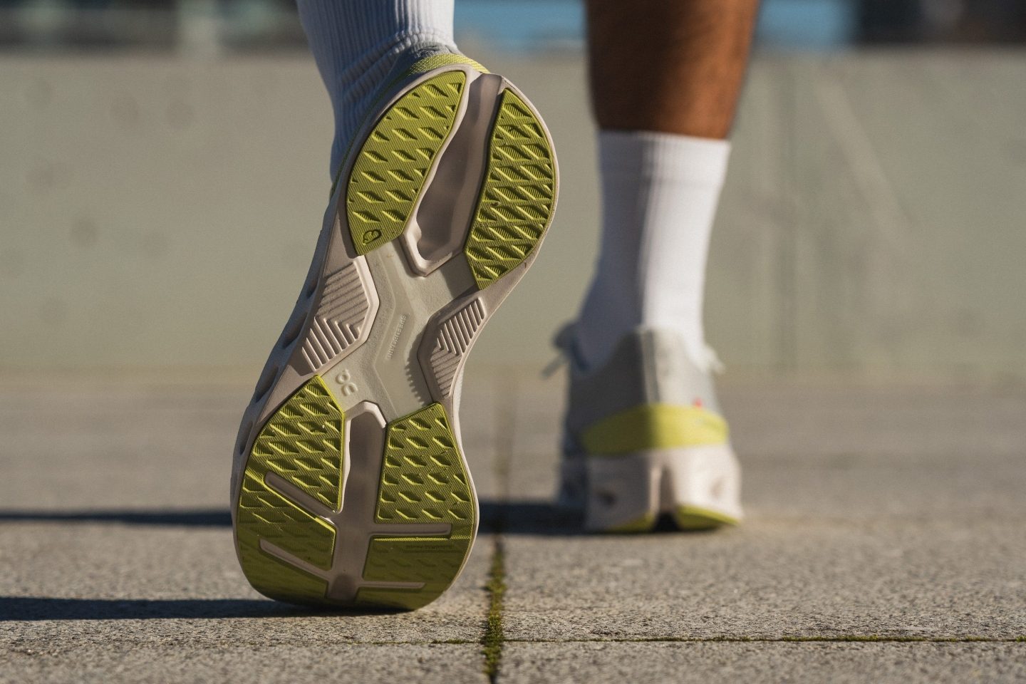 Cut in half: On Cloudeclipse Review | RunRepeat