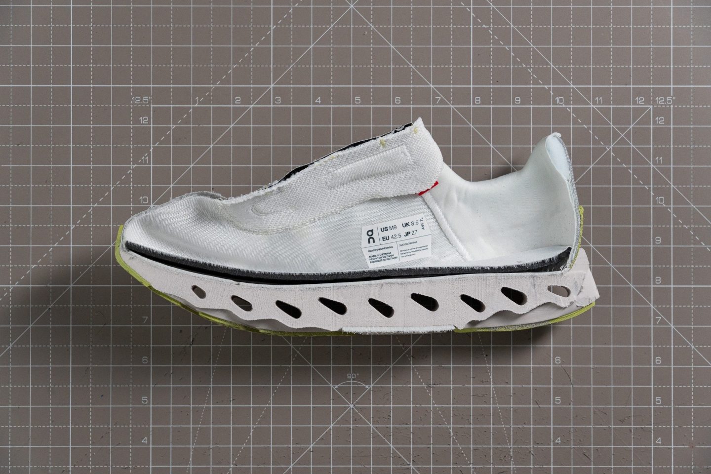 Cut in half: On Cloudeclipse Review | RunRepeat