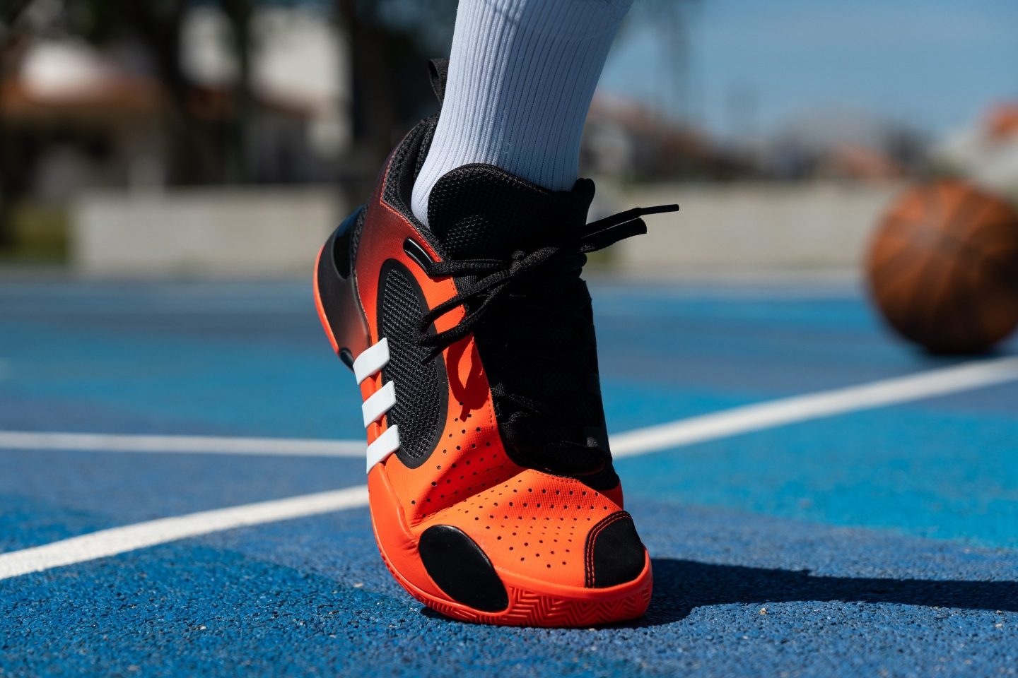 Cut in half: Adidas D.O.N. Issue #5 Review | RunRepeat