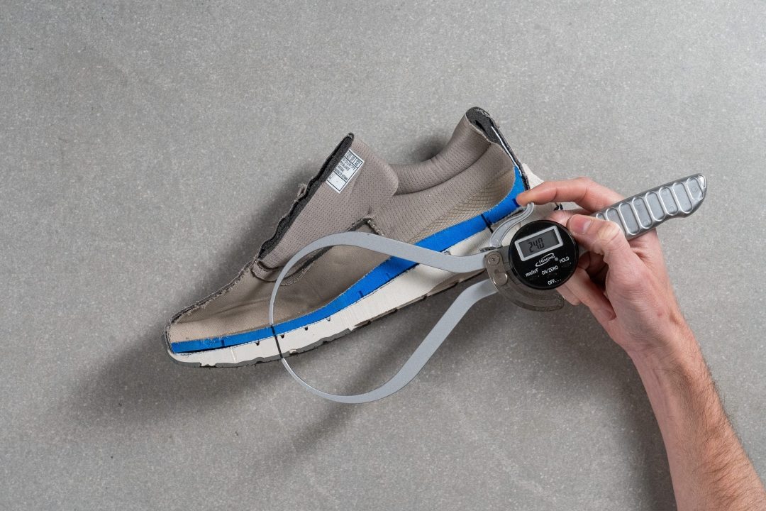 Cut in half: Skechers Arch Fit 2.0 Review | RunRepeat