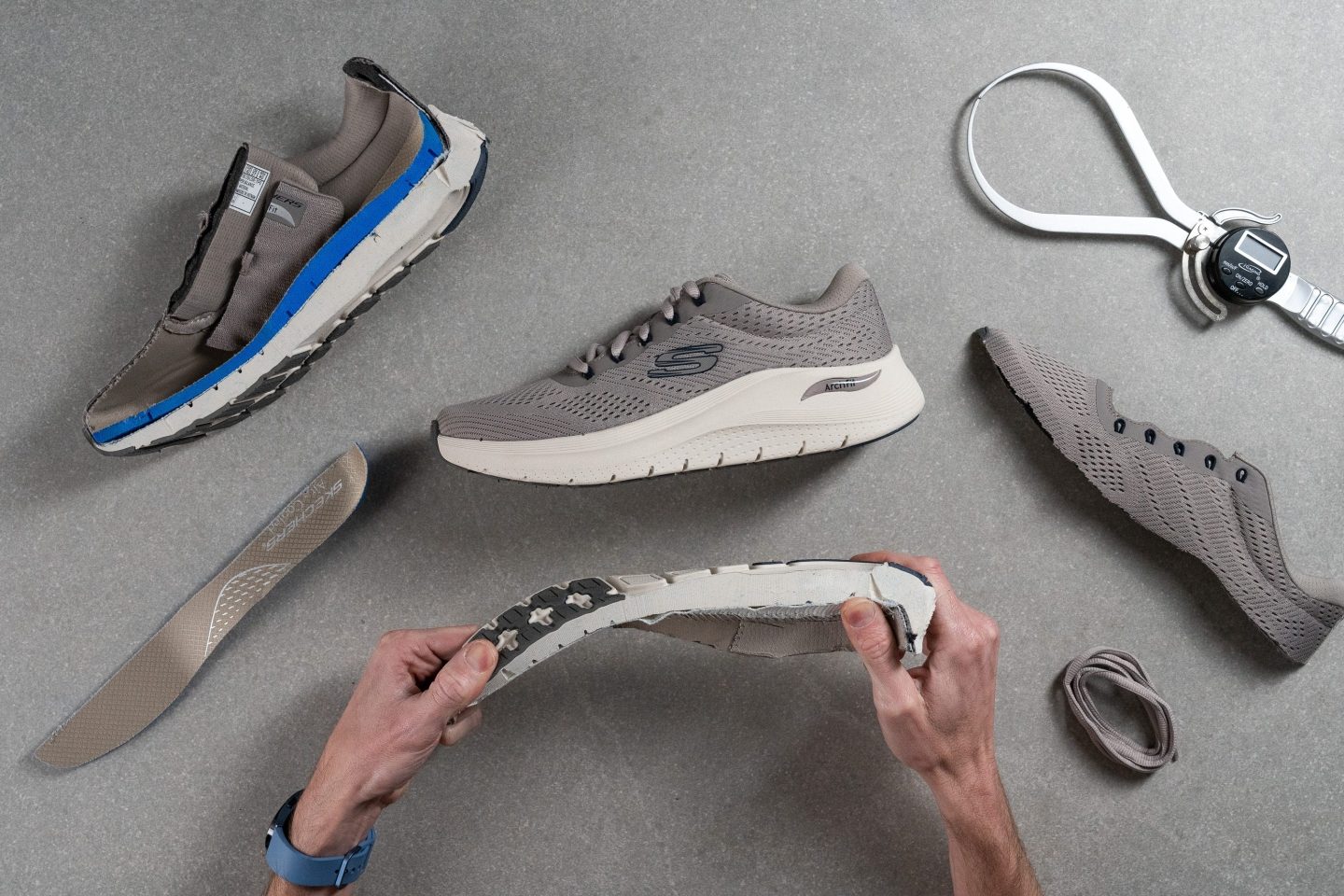 Cut in half: Skechers Arch Fit 2.0 Review | RunRepeat