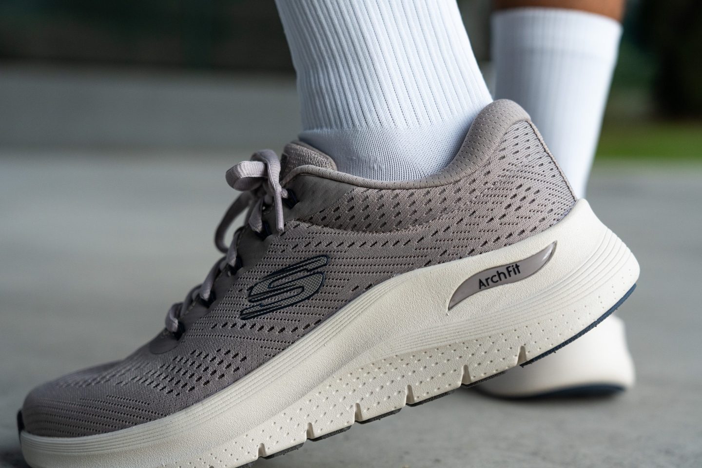 Cortadas por la mitad: Análisis y review de las Skechers Arch Fit 2.0 ...