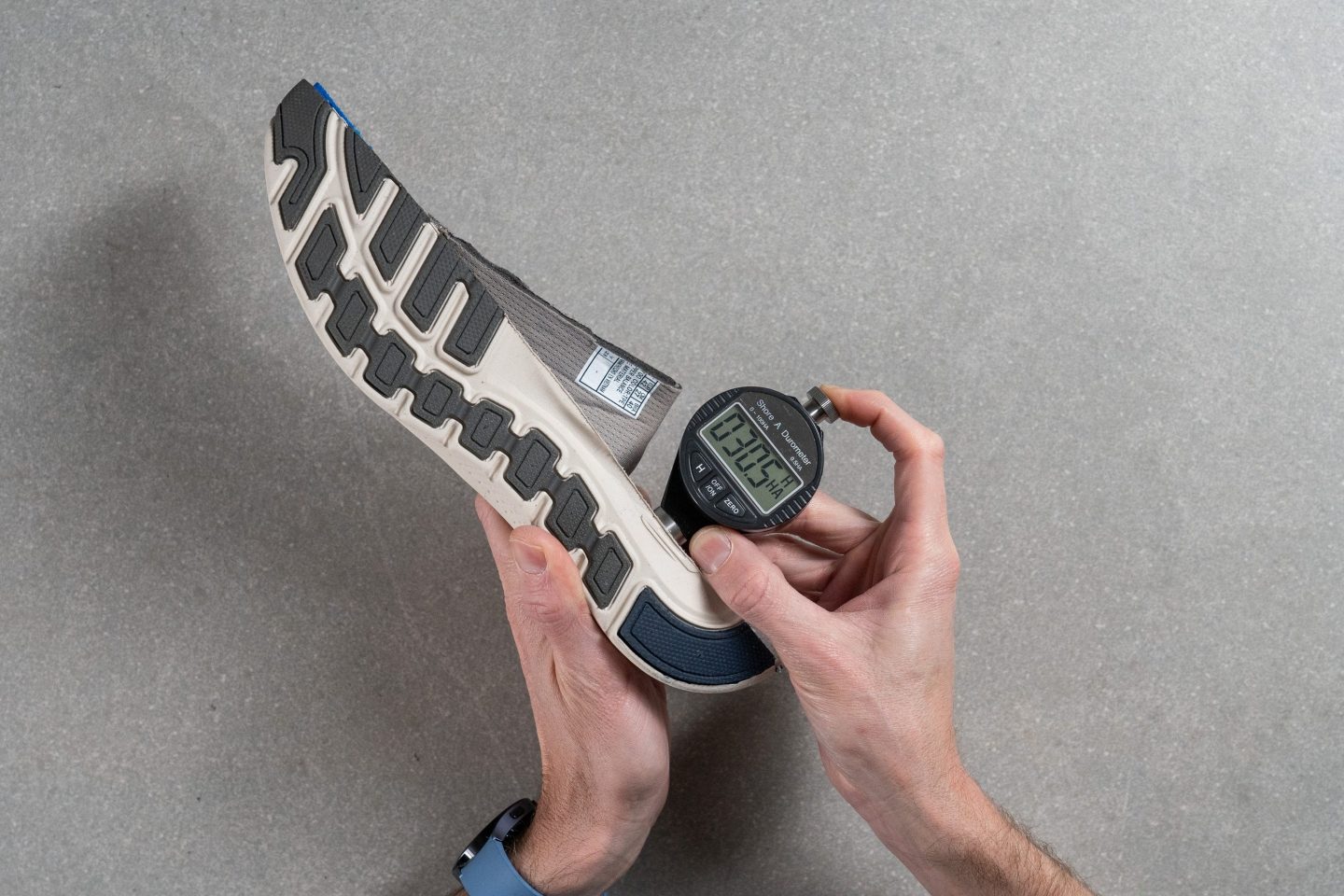 Cut in half: Skechers Arch Fit 2.0 Review | RunRepeat