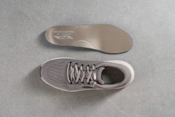 Cut in half: Skechers Arch Fit 2.0 Review | RunRepeat