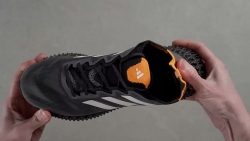 Cut in half: Adidas 4DFWD 3 Review | RunRepeat