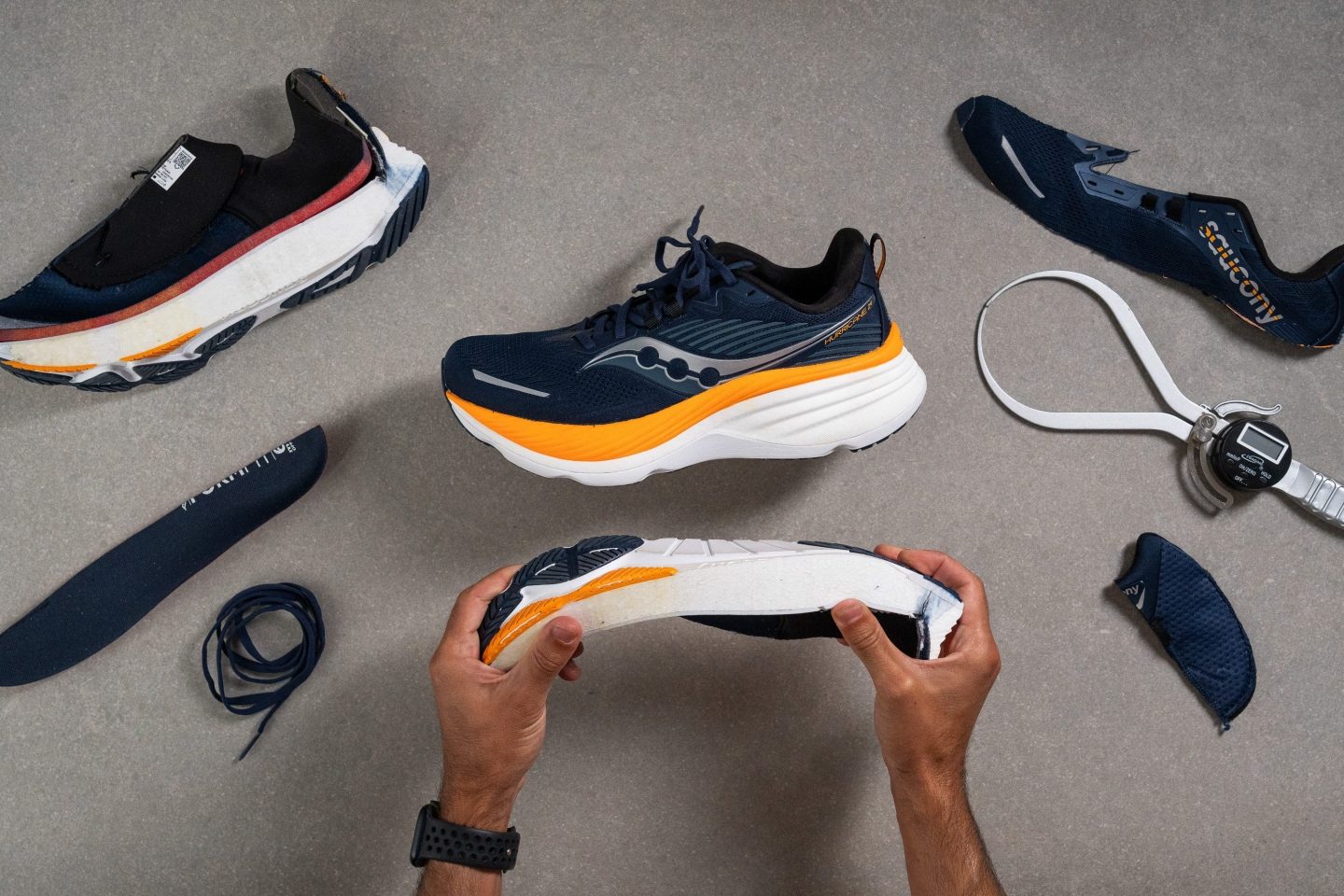 Cut in half: Saucony Hurricane 24 Review | RunRepeat