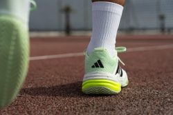 Cut in half: Adidas Barricade 13 Review | RunRepeat