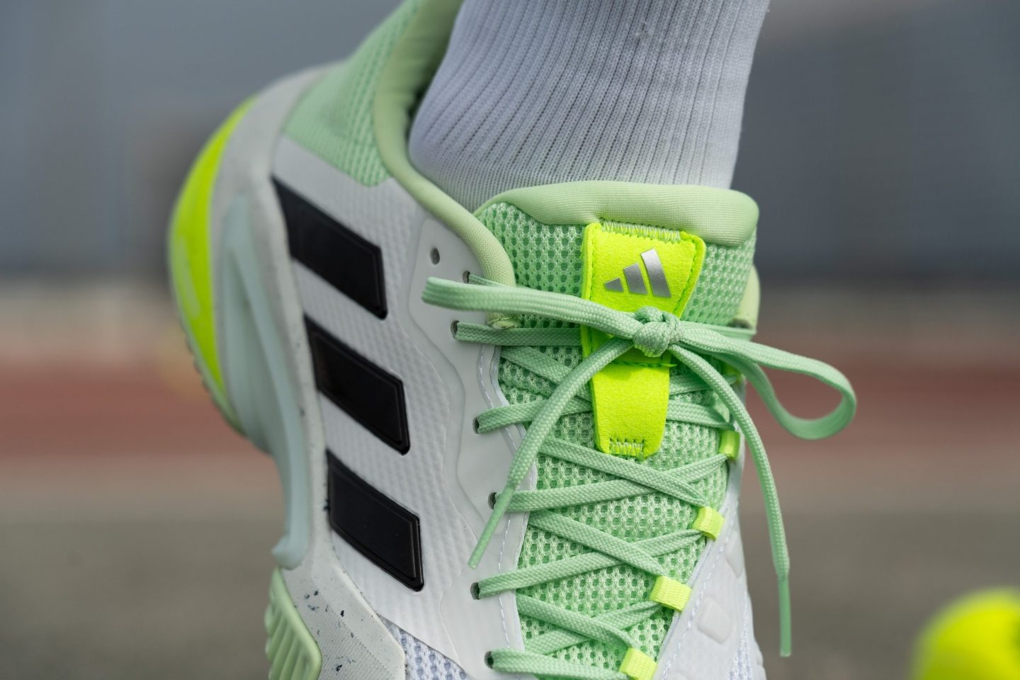 Cut in half: Adidas Barricade 13 Review | RunRepeat