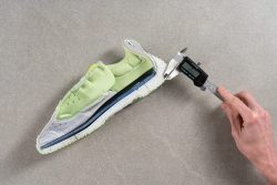 Cut in half: Adidas Barricade 13 Review | RunRepeat