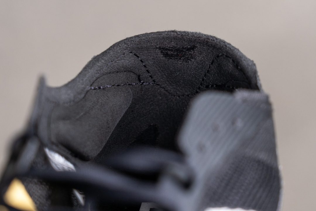 Cortadas por la mitad: Análisis y review de las Adidas Adizero Takumi ...