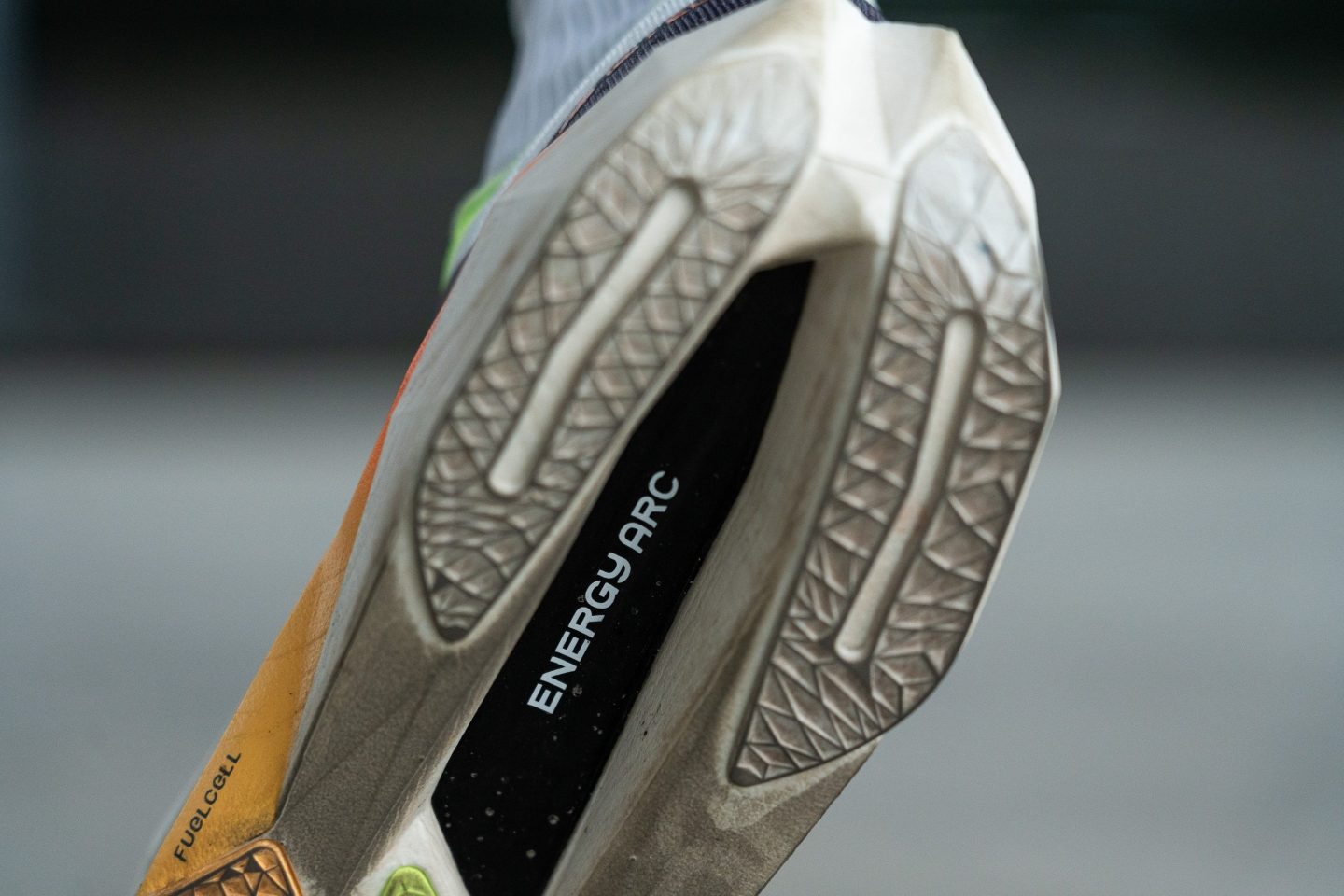 Cut in half: New Balance FuelCell SuperComp Elite v4 Review | RunRepeat