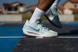 Cut in half: Nike G.T. Cut 3 Review | RunRepeat