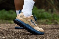 Cut in half: Altra Lone Peak 8 Review | RunRepeat