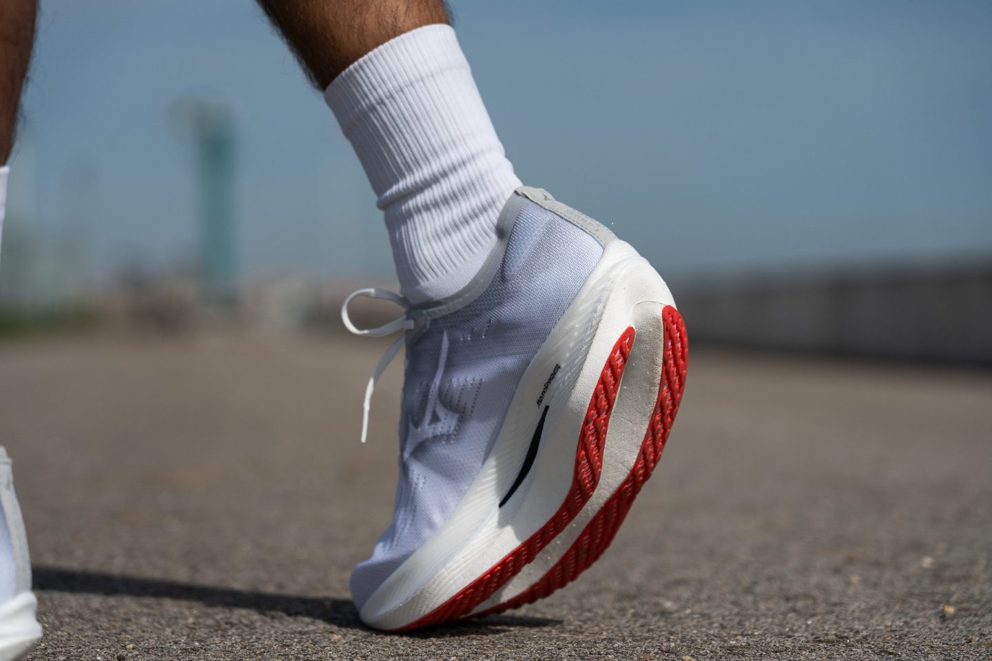 Cut in half: Mizuno Wave Rebellion Pro 2 Review (2024) | RunRepeat
