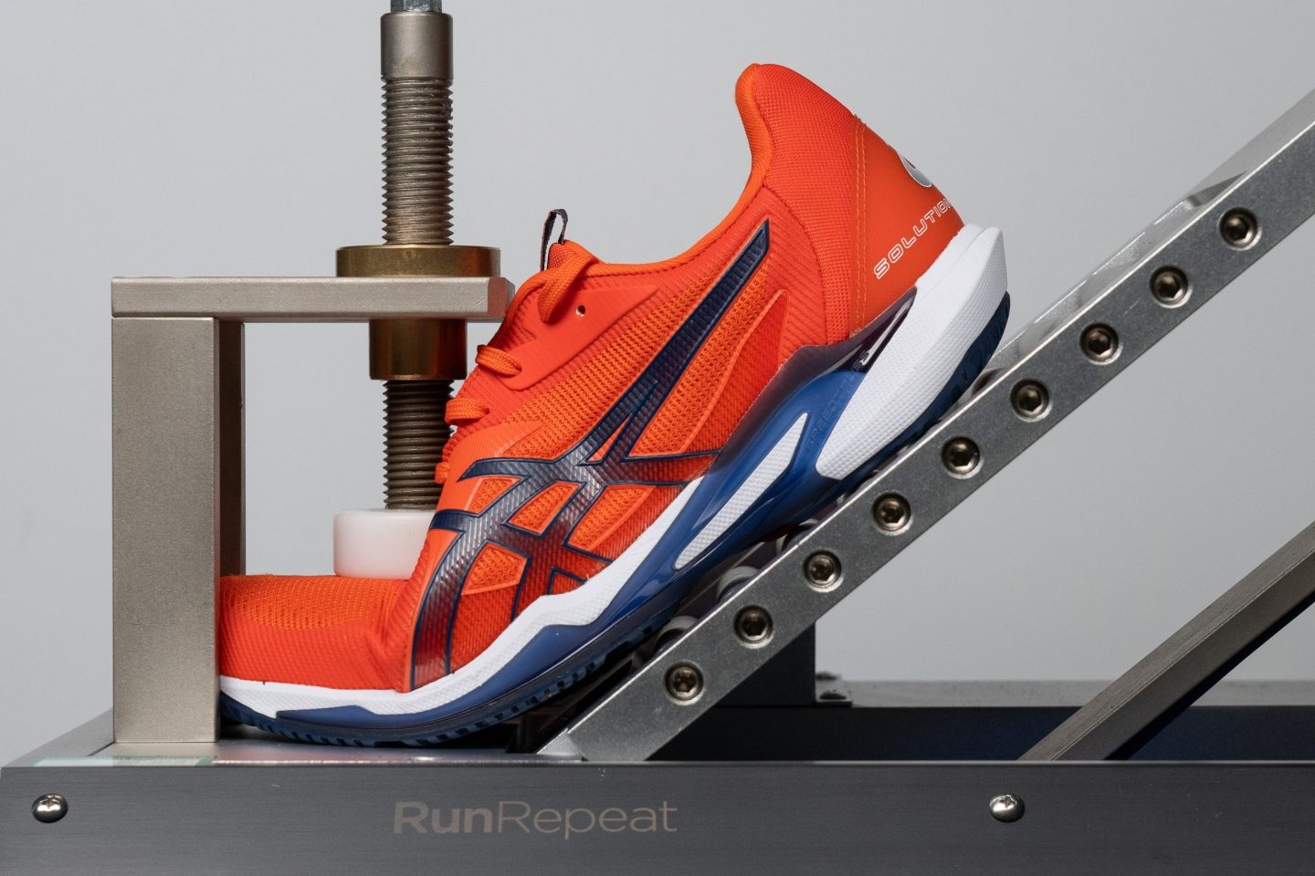 Cut in half: Asics Solution Speed FF 3 Review | RunRepeat