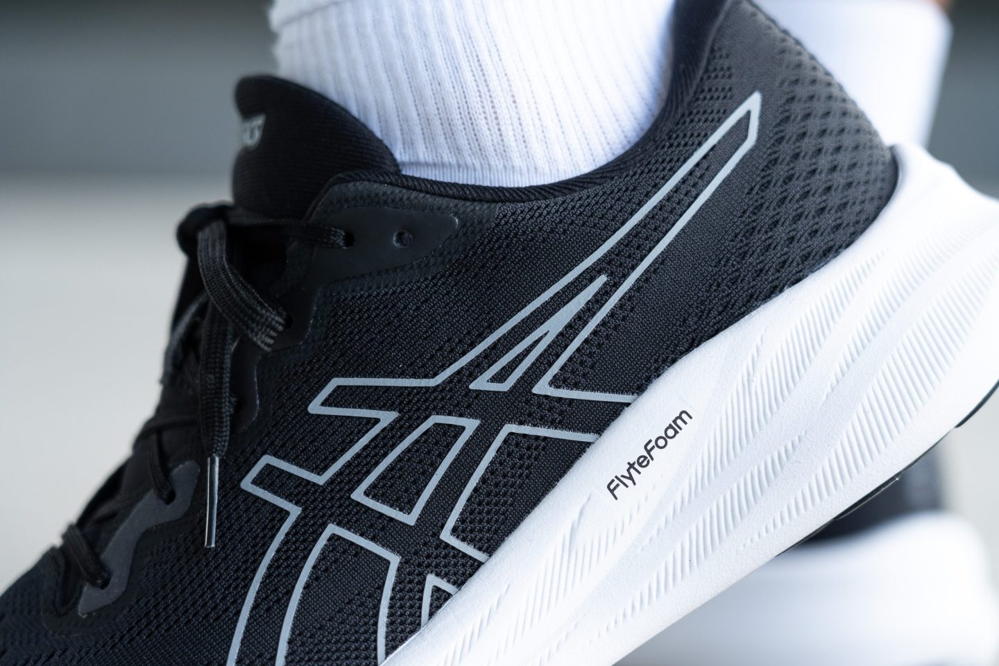 Cut in half: ASICS Gel Pulse 15 Review (2024) | RunRepeat