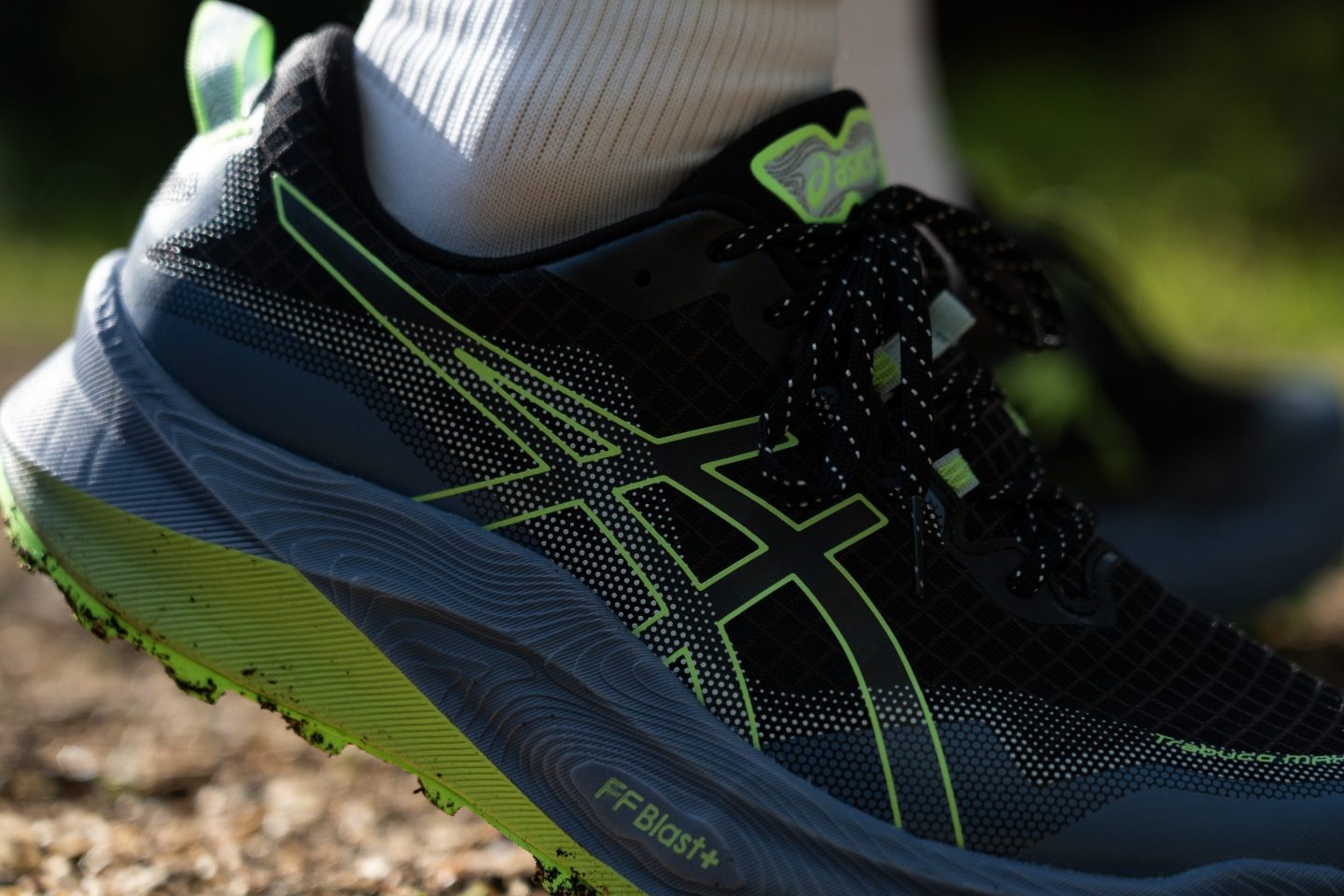Cut in half: ASICS Trabuco Max 3 Review (2024) | RunRepeat