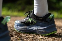 Cut in half: ASICS Trabuco Max 3 Review | RunRepeat