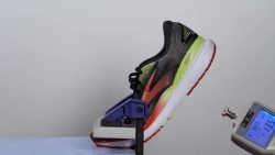 7 Best Running Shoes For Orthotics in 2025 | RunRepeat