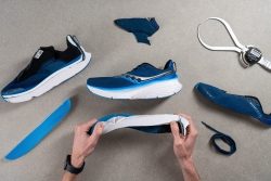 Cut in half: Saucony Guide 17 Review | RunRepeat