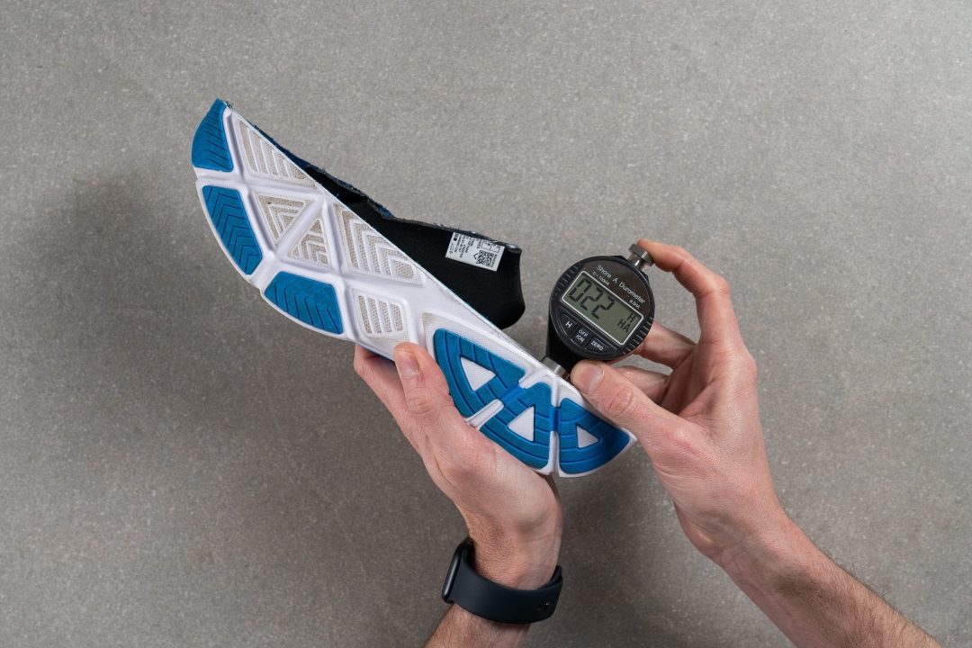 Cut in half: Saucony Guide 17 Review | RunRepeat