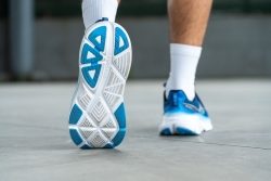 7 Best Running Shoes For Overpronation in 2024 | RunRepeat
