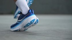 7 Best Running Shoes For Overpronation in 2024 | RunRepeat