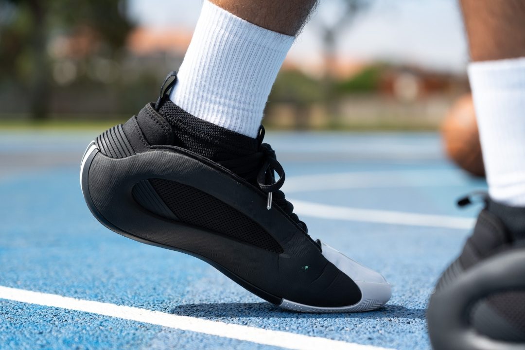 Cut in half: Adidas Harden Vol. 8 Review | RunRepeat