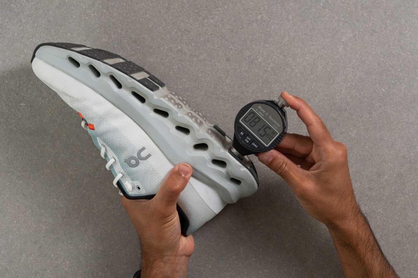 Cut in half: On Cloudtilt Review (2024) | RunRepeat