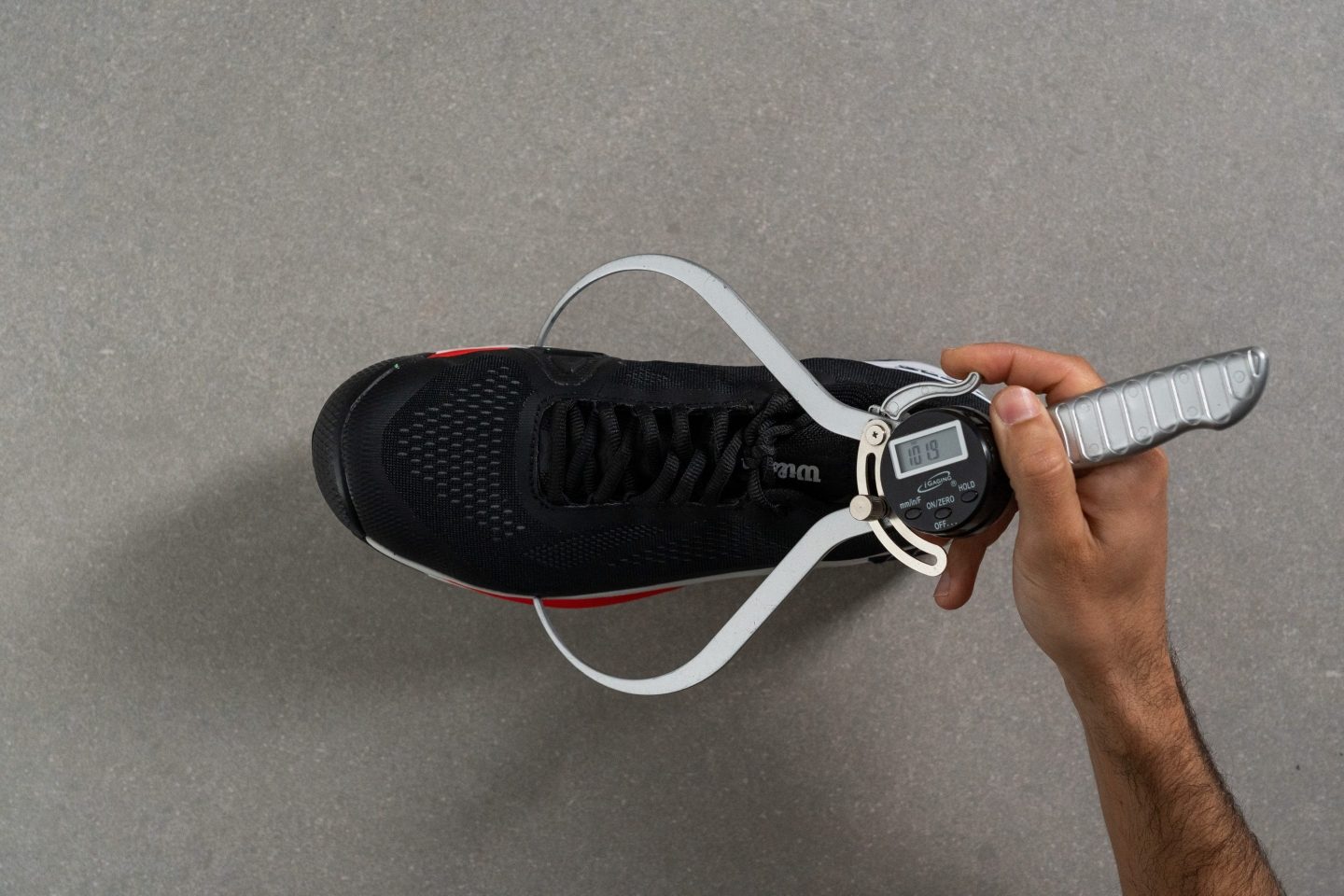Cut in half: Wilson Rush Pro 4.0 Review | RunRepeat