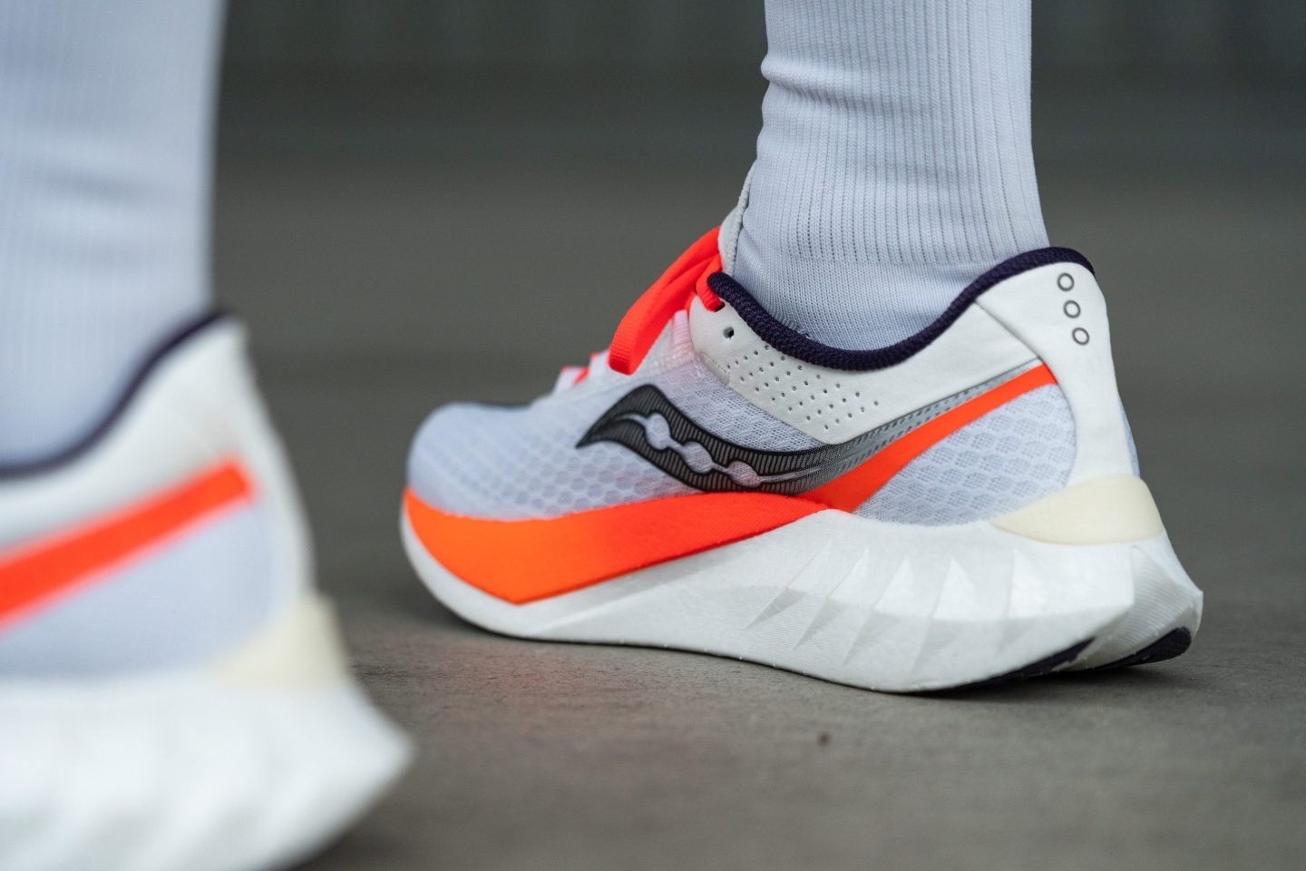Cortadas por la mitad: Análisis y review de las Saucony Endorphin Pro 4 ...