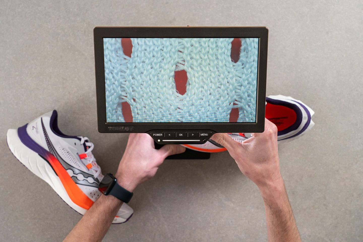 Cut in half: Saucony Endorphin Speed 4 Review (2024) | RunRepeat