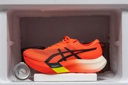 Cut in half: ASICS Metaspeed Sky Paris Review | RunRepeat