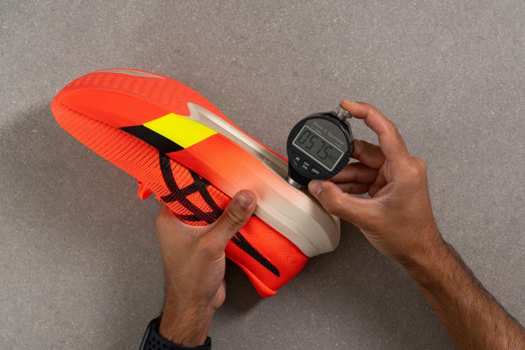 Cut in half: ASICS Metaspeed Sky Paris Review (2024) | RunRepeat