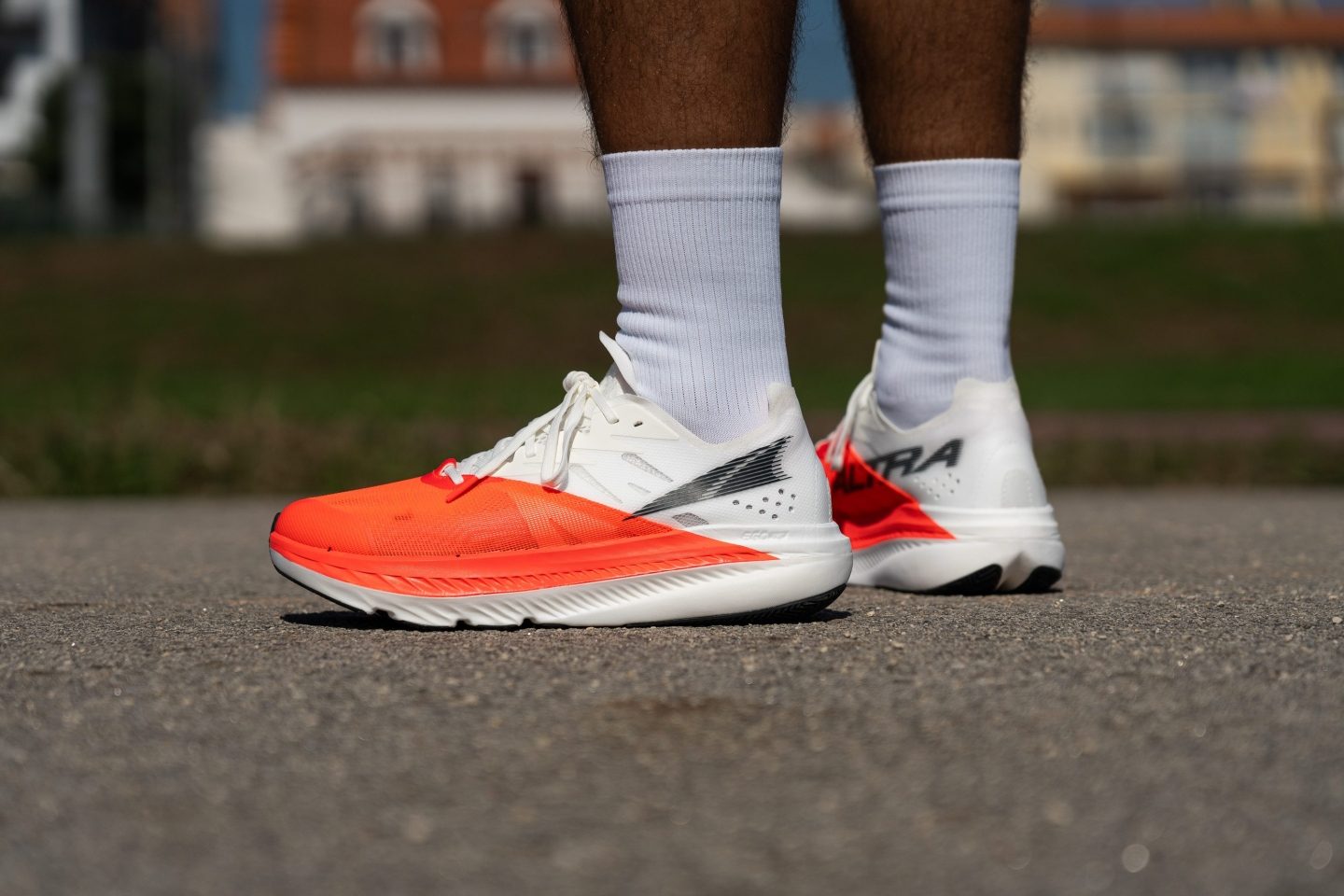 Cut in half: Altra Vanish Carbon 2 Review (2024) | RunRepeat