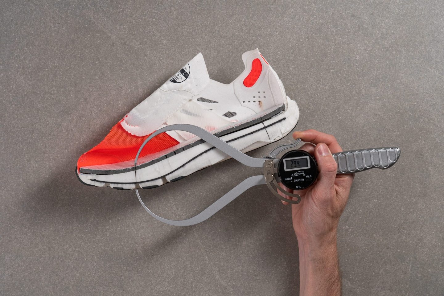 Cut in half: Altra Vanish Carbon 2 Review (2024) | RunRepeat